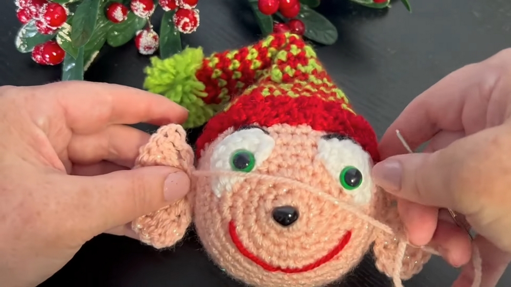 How to Crochet Xmas Elf Bauble – Step-by-Step Holiday Decor Guide - All ...