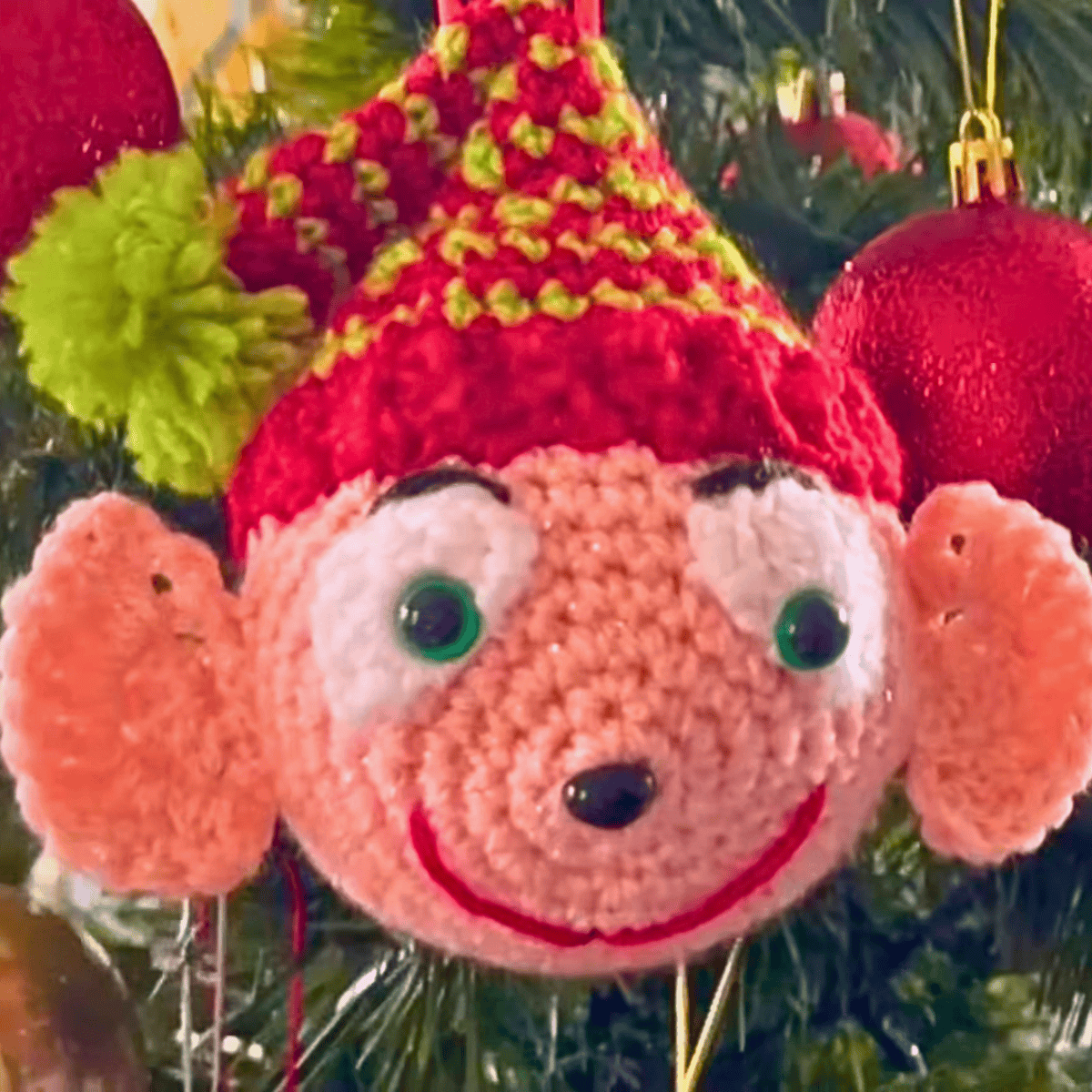 How to Crochet Xmas Elf Bauble – Step-by-Step Holiday Decor Guide - All ...