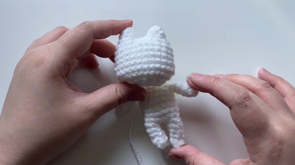 How to Crochet Toro Cat Using Scrap Yarn and Still Make It Look Amazing ...