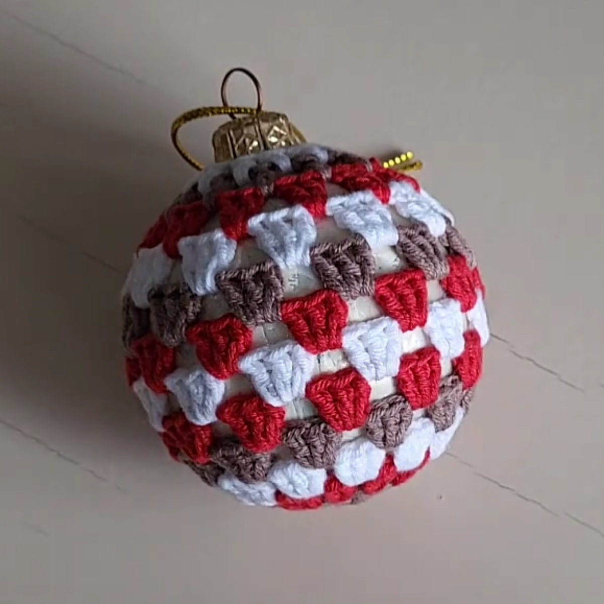 Learn Crochet Christmas Ball Pattern for a Beautiful Holiday Look - All ...