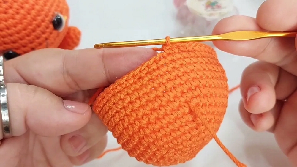 Learn Crochet Charmander Keychain Pattern for Quirky Bag Looks - All ...