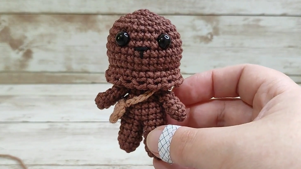 Quick and Free Crochet Chewbacca Mini Pattern for Beginners - All Thing ...