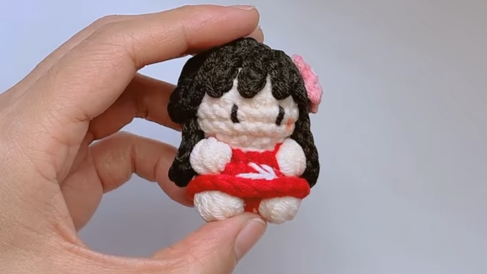 How to Crochet a Mini Lilo Pattern for Lovely Decor - All Thing Crafts