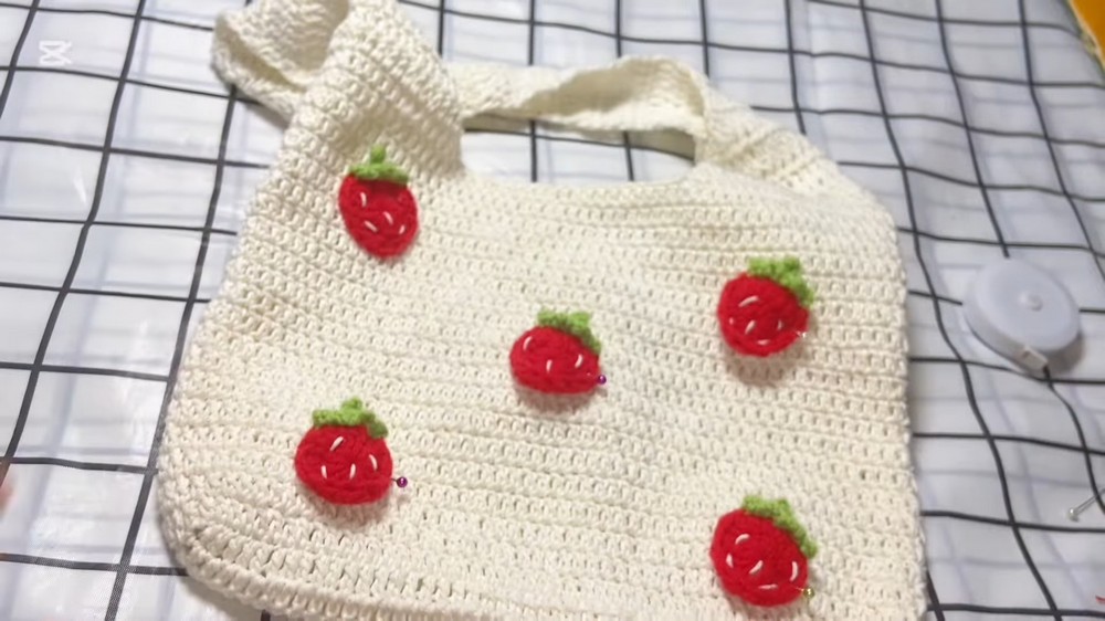 Easy Crochet Strawberry Tote Bag for Everyday Use - All Thing Crafts