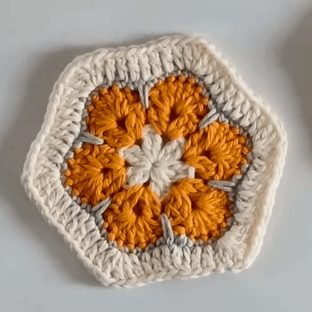 How to Crochet a Flower Hexagon Pattern for Stunning Style - All Thing ...