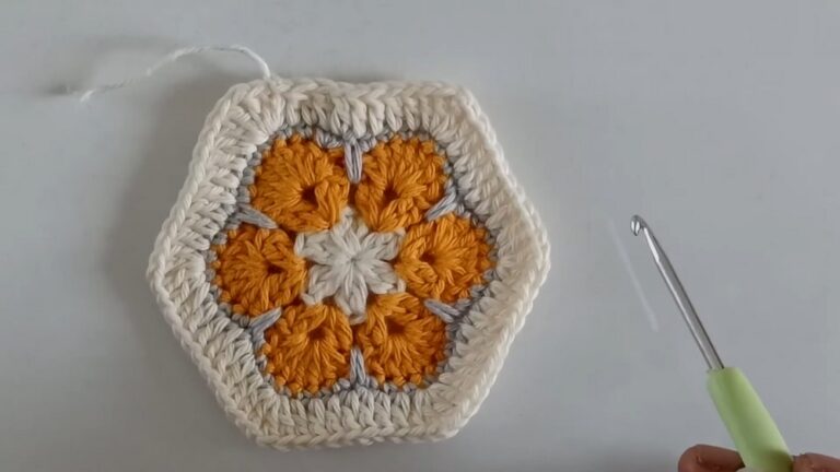How to Crochet a Flower Hexagon Pattern for Stunning Style - All Thing ...