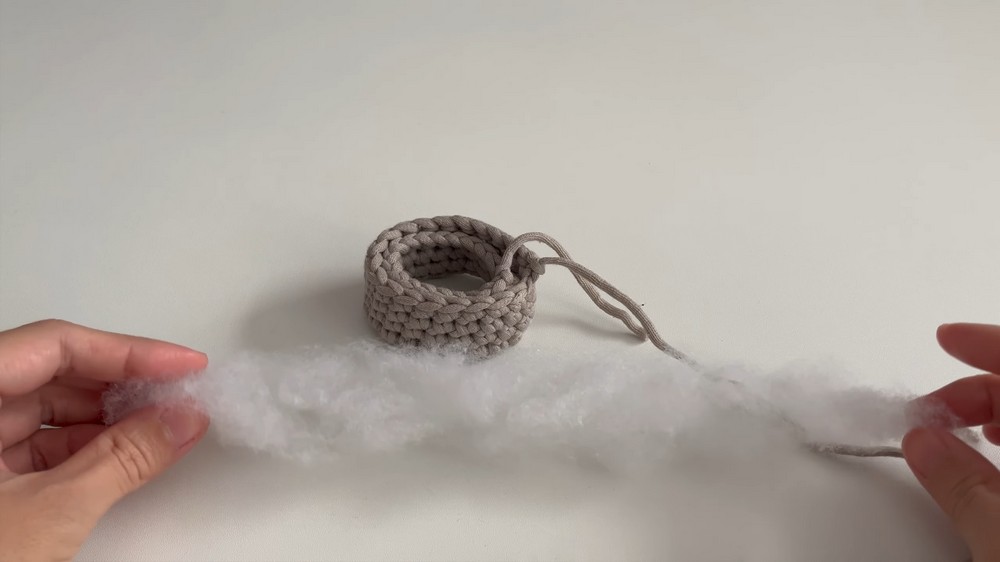 How to Crochet a Chain Scarf Pattern for Everyday Fashion - All Thing ...