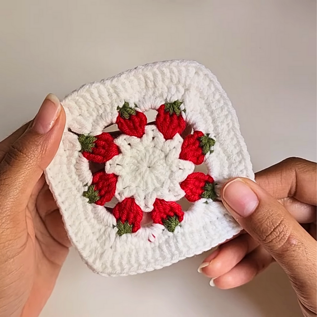 Beginner-Friendly Crochet Strawberry Granny Square Pattern You'll Love ...