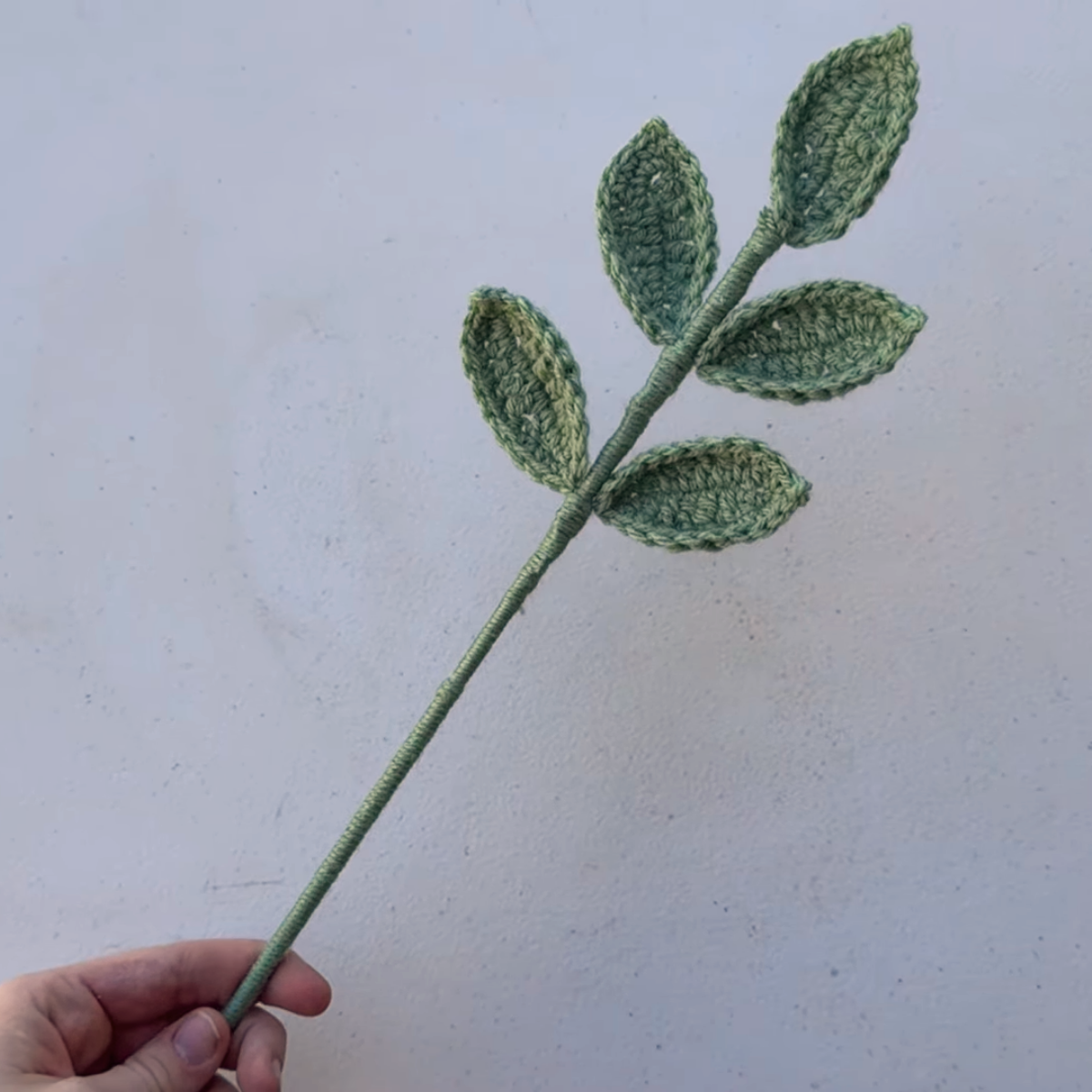 How to Crochet Leaf & Stem Pattern for Decor Lovers - All Thing Crafts