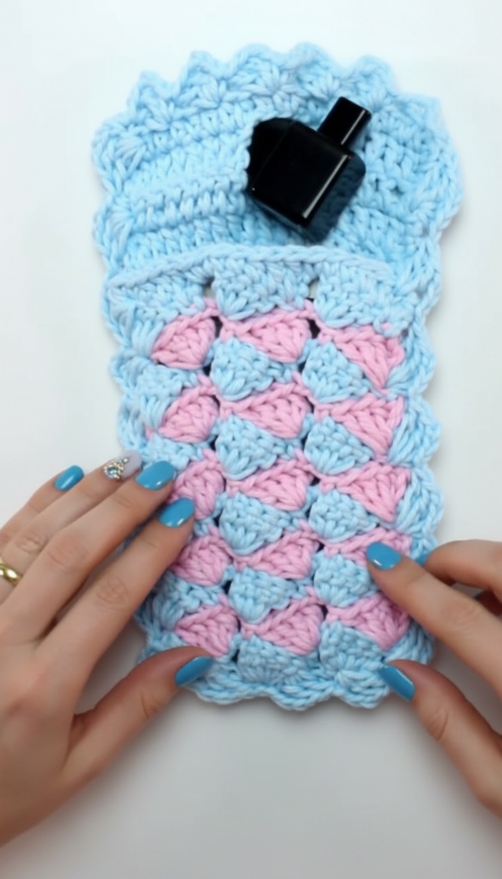 Compact Crochet Charger Holder Pattern for Daily Use - All Thing Crafts