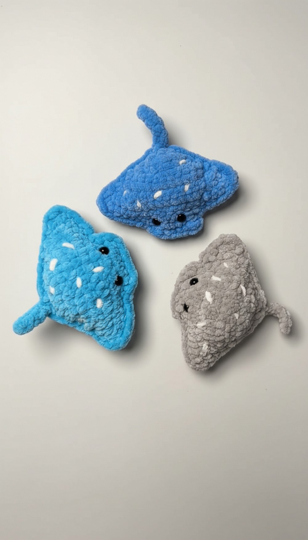 Cuddly Crochet Stingray Amigurumi Pattern for little hands - All Thing ...